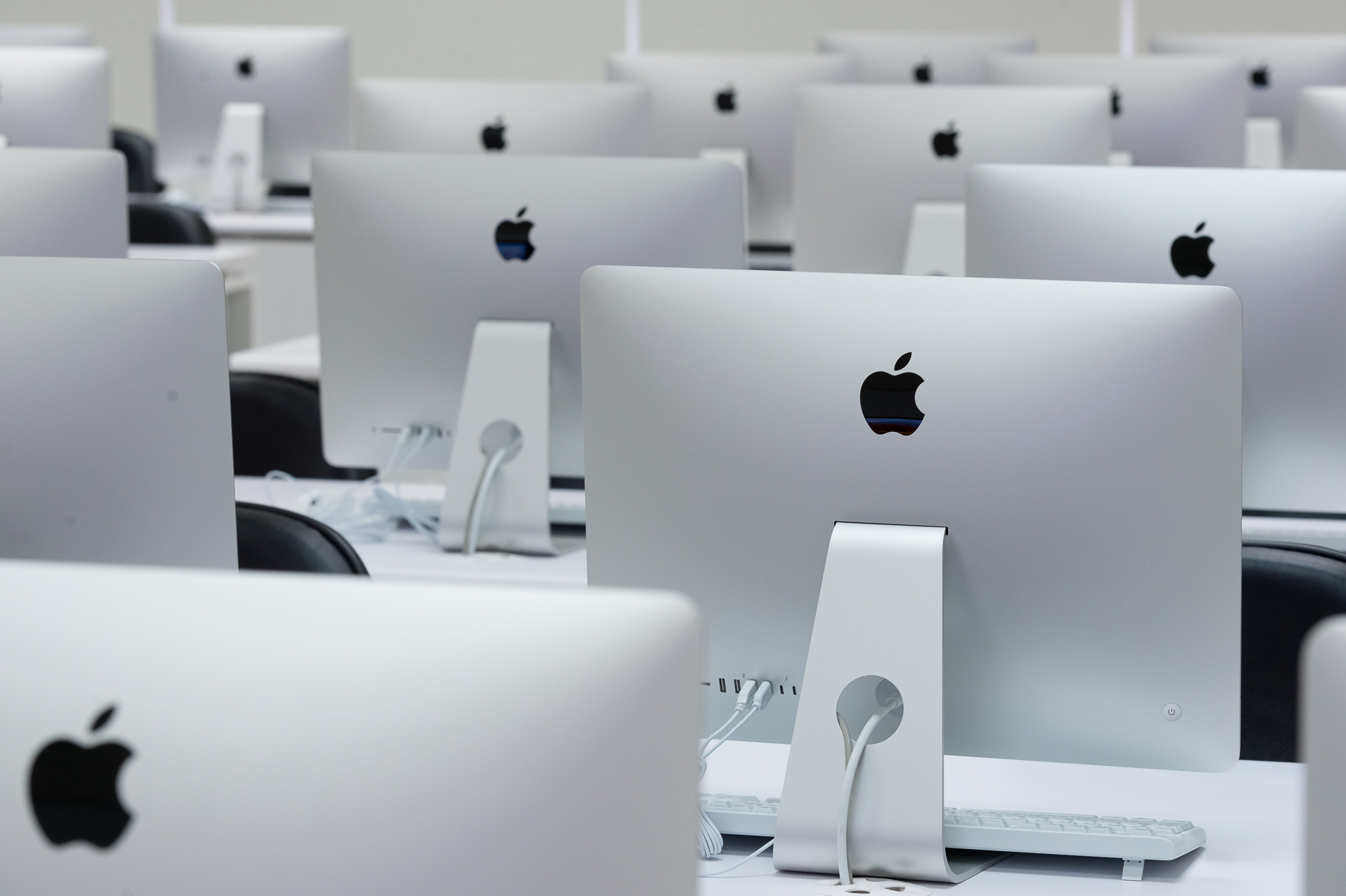 2018_03_07_計網中心L20102 Apple iMac電腦教室 | 長榮大學雲端媒體分享平台